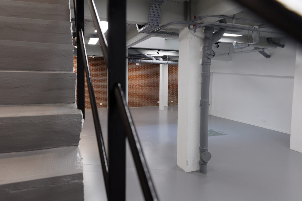 Privatisation/Location, Louvre Factory, Paris 01e